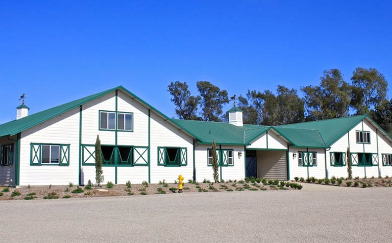 Custom Barns and Professional Equestrian Facilitites | MDBarnmaster.com