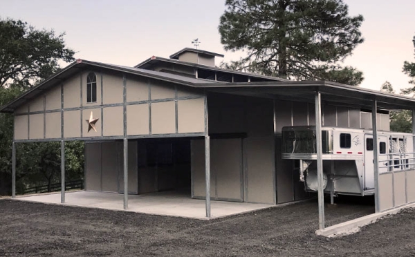 Custom Barns and Professional Equestrian Facilitites | MDBarnmaster.com