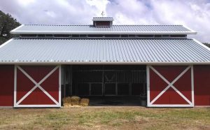 Raised Center Aisle Barns | RCA Barns | MD Barnmaster Barns