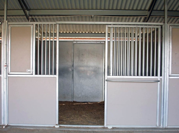Estate Stall Fronts & Walls - MD Barnmaster - Build a Better Barn